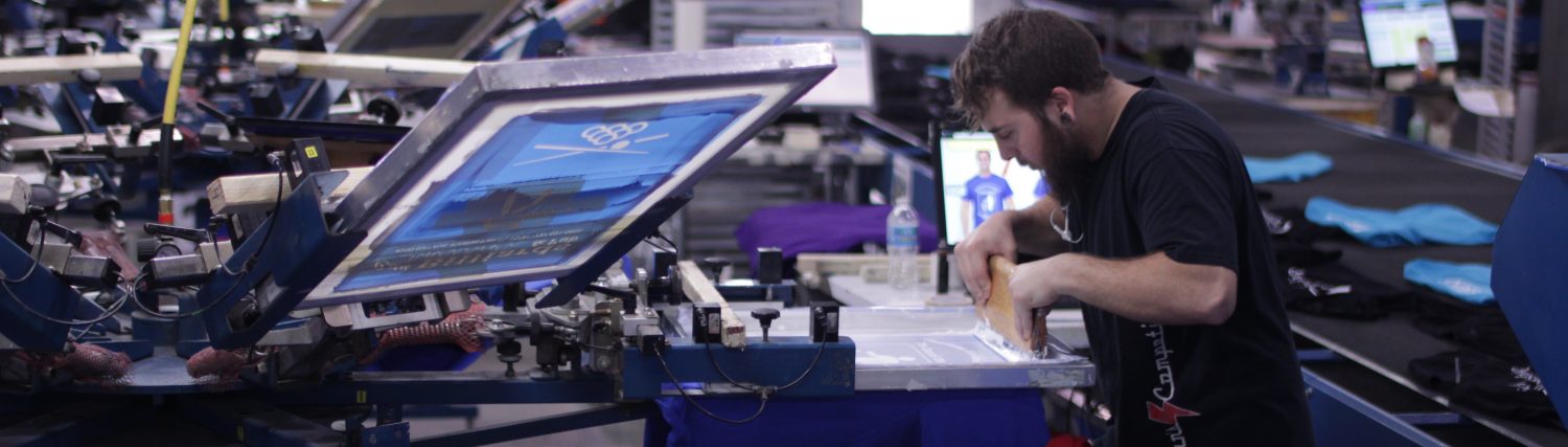 Textieldrukkerij Groningen Friesland | Textiel bedrukken & borduren